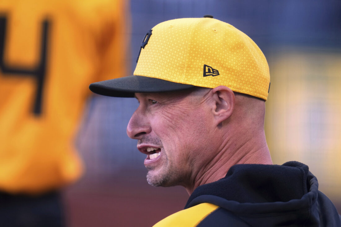 Pirates make Don Kelly a winner in his debut as manager | News, Sports ...
